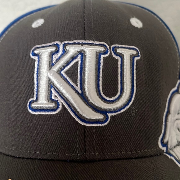 Top of the World | Accessories | Nwt Kansas Jayhawks Embroidered Logo ...